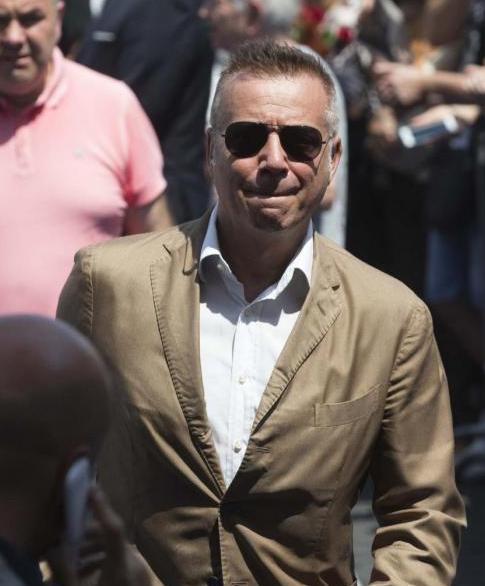 Massimo Ghini, Leo Gullotta e la super poliziotta Anita Caprioli in una ...