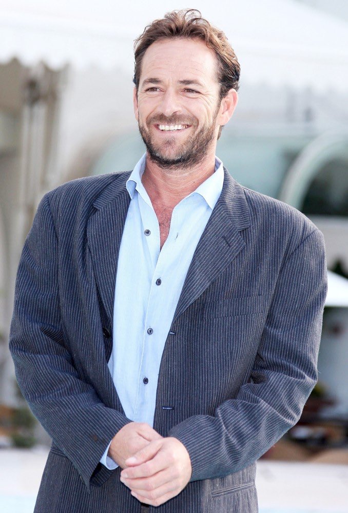 Luke Perry: il Dylan di "Beverly Hills" ha compiuto 50 anni. Quante di ...