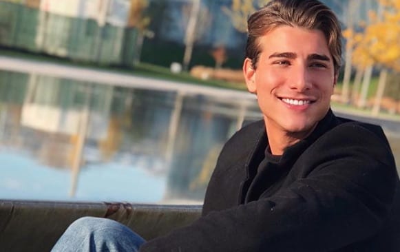 Nicolò Ferrari si scaglia contro alcuni corteggiatori: ecco il motivo