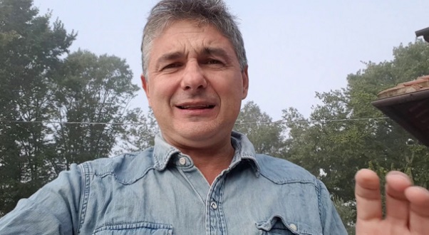 Chi è Alessandro Paci? Età, moglie e figli, film, barzellette e Instagram