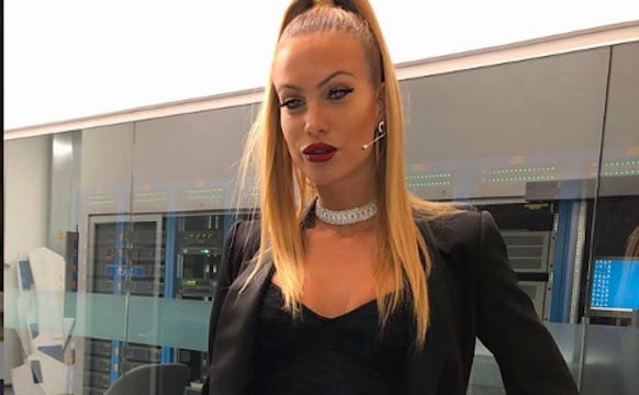 Taylor Mega si confessa con i fans: le parole sulla vita da influencer