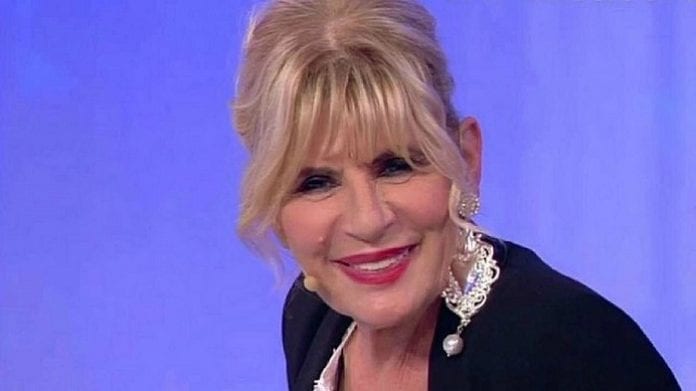 Damiano Allotta fidanzato di Giovanni Ciacci scippa Givova a Mario Serpa