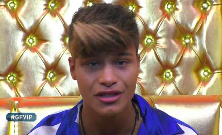 Denis Dosio ha bestemmiato al GF Vip? Il video incriminato