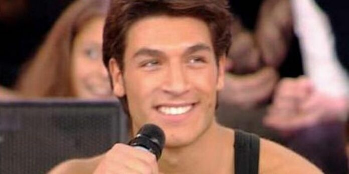 Valerio Pino, il cambio di look dell'ex ballerino di Amici (FOTO)