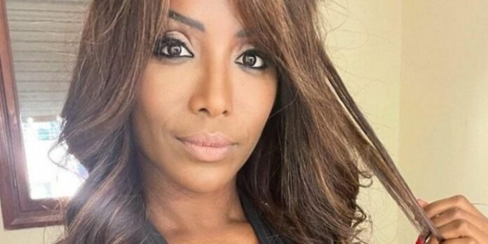 Chi è Ainett Stephens? Età, altezza, vita privata e Instagram