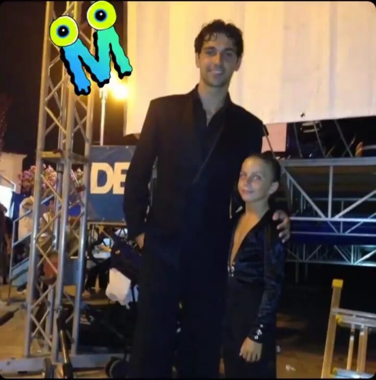 Raimondo Todaro pubblica una foto con Mattia Zenzola da piccolo