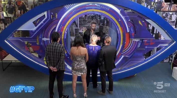 Alex Belli chiede scusa ai Vipponi e svela i retroscena della sua ...