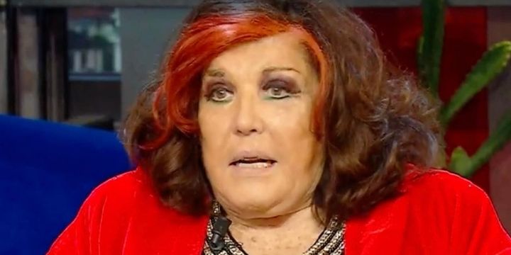 Patrizia De Blanck cade dalle scale prima della diretta di uno show di ...