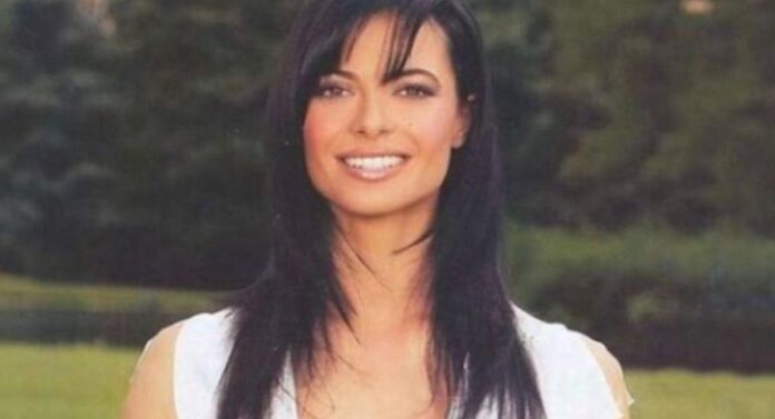 Natalia Estrada compie 50 anni e racconta com'è la sua vita oggi