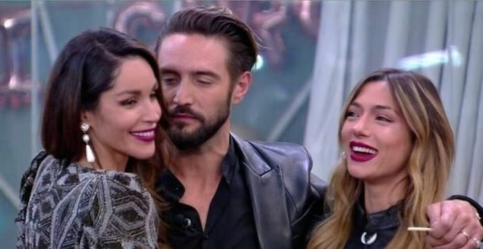 Soleil Sorge beccata a cena con Alex Belli e Delia Duran