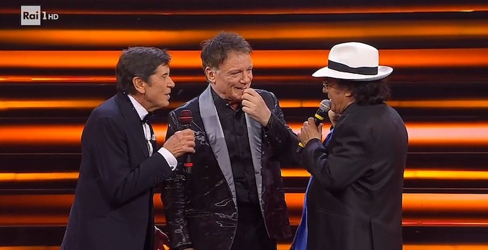 Gianni Morandi, Albano e Ranieri infiammano l'Ariston