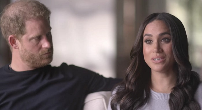 Harry e Meghan inseguiti dai paparazzi: sfiorato incidente in auto