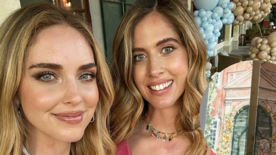 Chiara Ferragni mostra l'invito alle nozze della sorella Francesca Chiara Ferragni mostra l'invito alle nozze della sorella Francesca