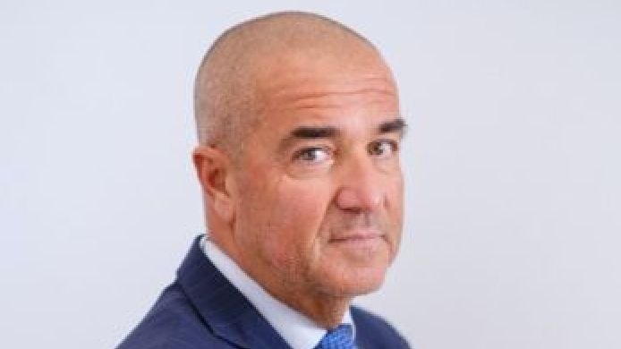 Il suicidio di Luca Ruffino, il nostro Presidente - Novella 2000