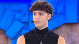 Amici 23, Mida conquista il Disco d'Oro con Rossofuoco