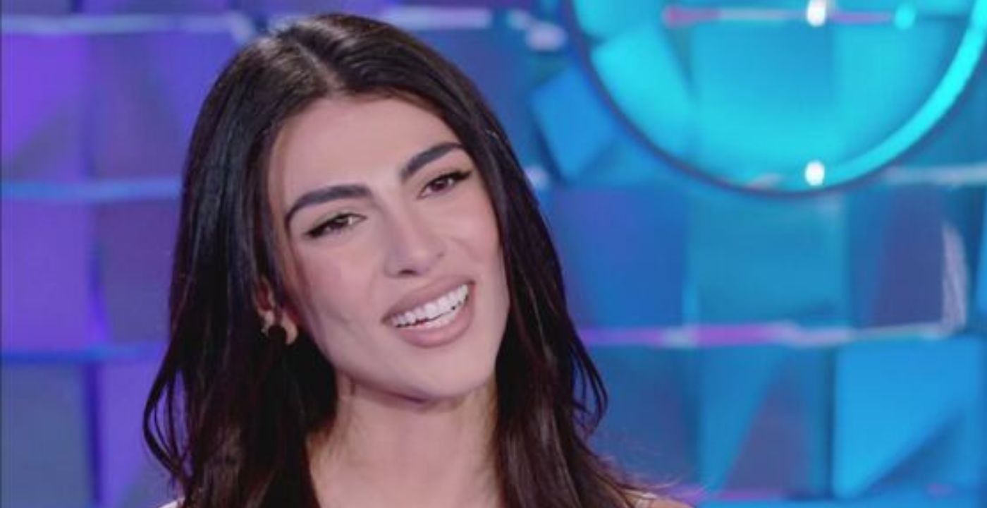Giulia Salemi, un hater attacca il suo aspetto fisico: la risposta