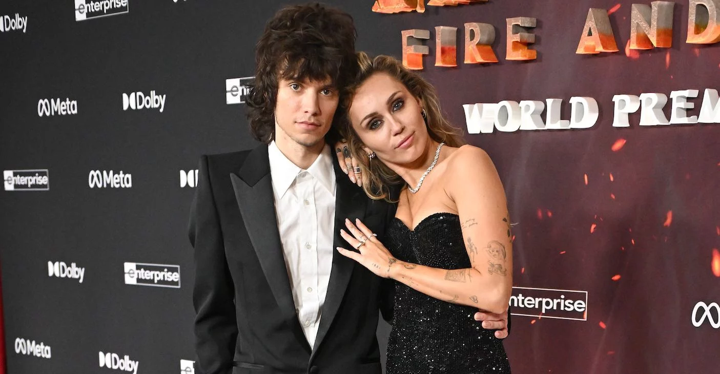Miley Cyrus si sposa, la cantante si è fidanzata con Maxx Morando